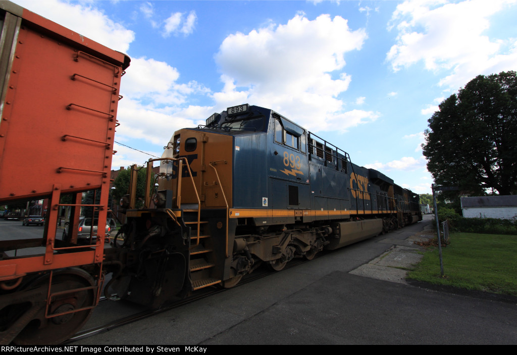 CSX 893